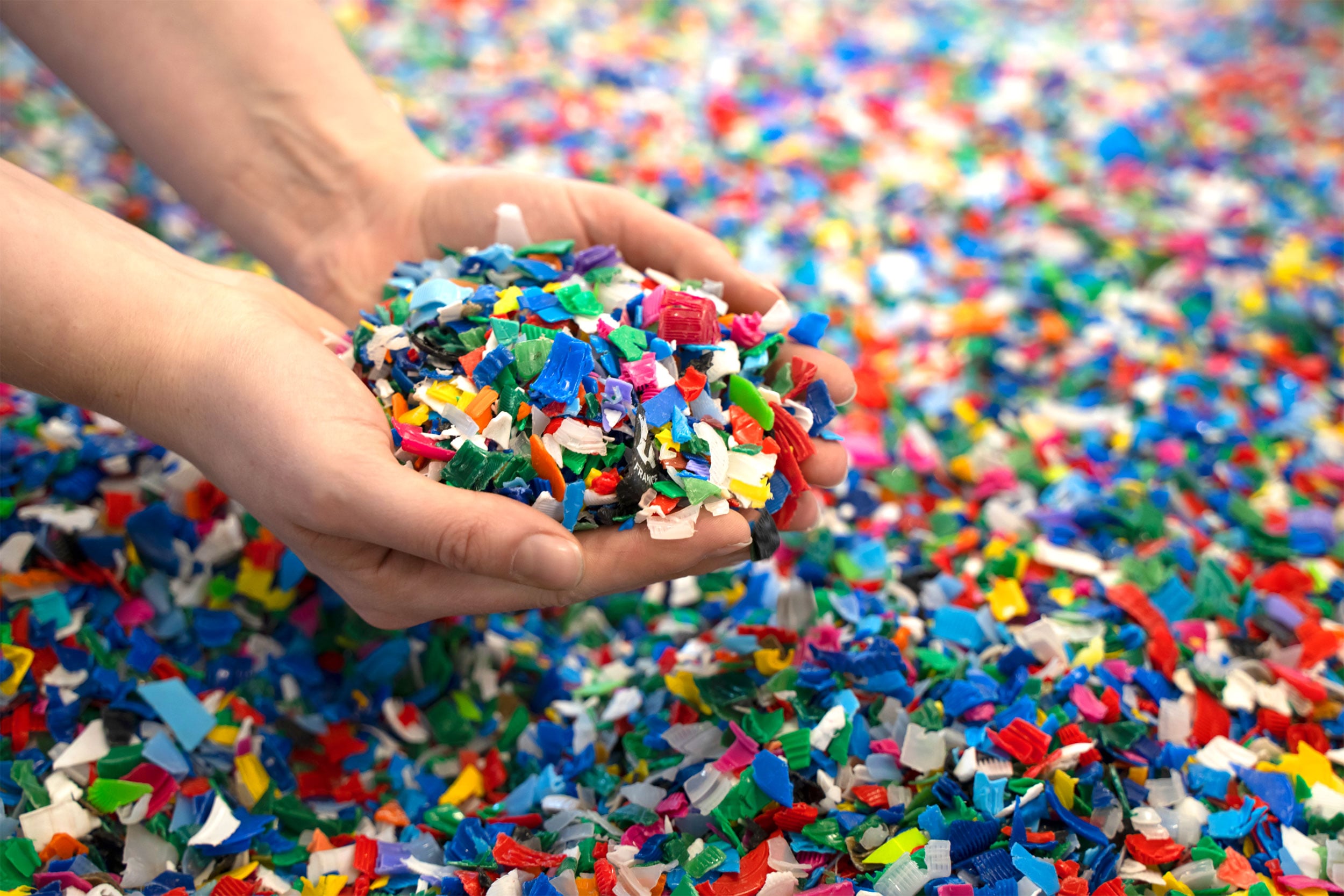 TOMRA showcases full plastics circularity at K 2025 | TOMRA