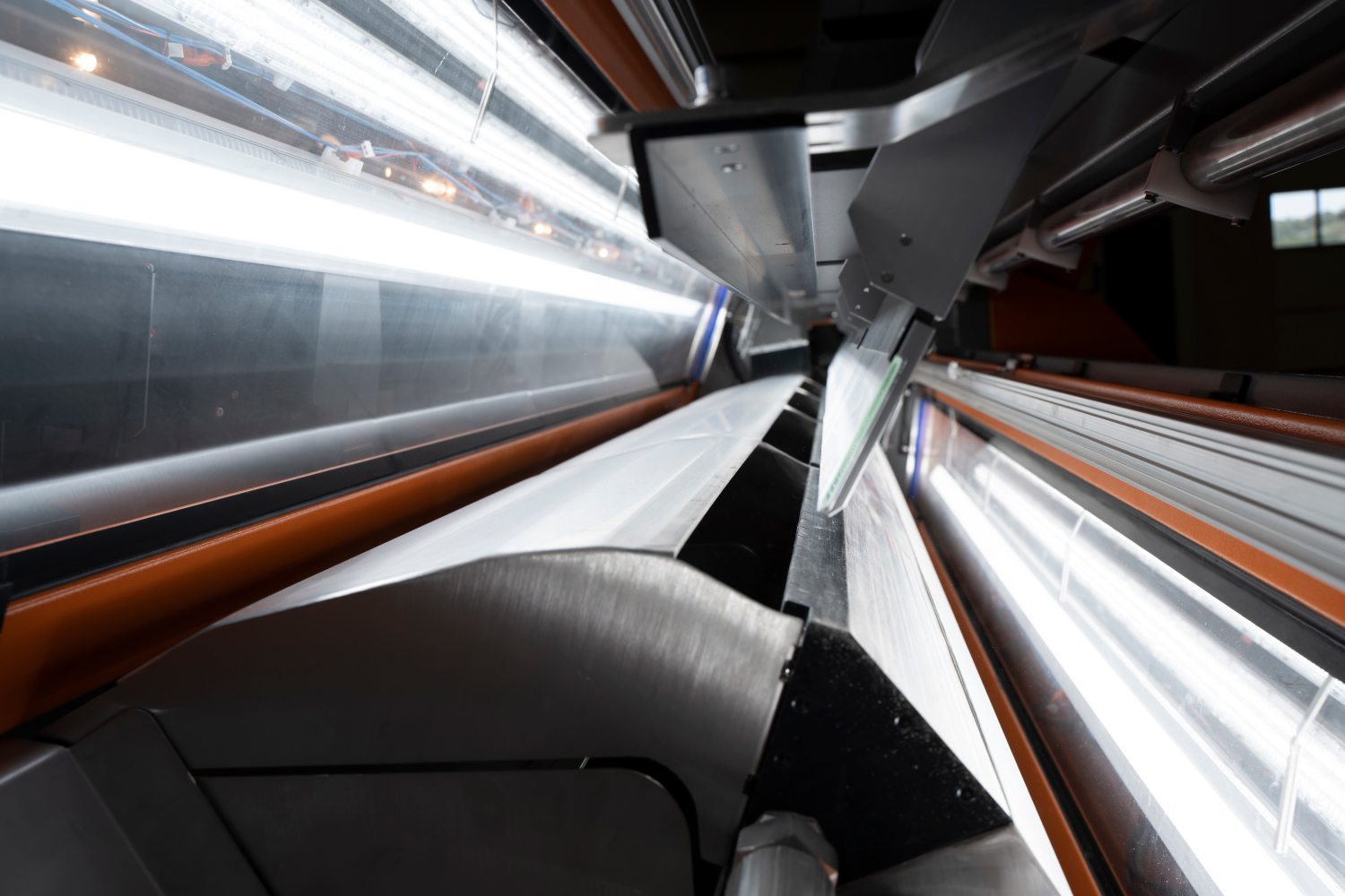 INNOSORT™ FLAKE - World's Most Flexible Color & Polymer Sorter | TOMRA